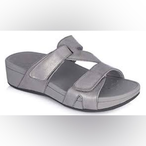 Vionic | Shoes | Vionic Kyla Metallic Wedge Platform Sandal 7 | Poshmark